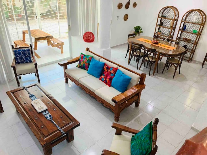 Casa Entera Altabrisa Grilll, A/c, Wifi, Netflix - Mérida