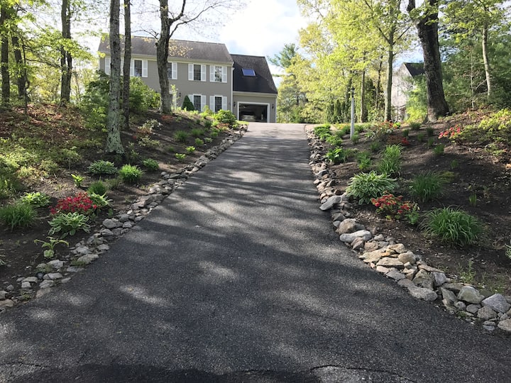 Cape Summer Home! 2.9 Miles To The Beach! - Woods Hole, MA