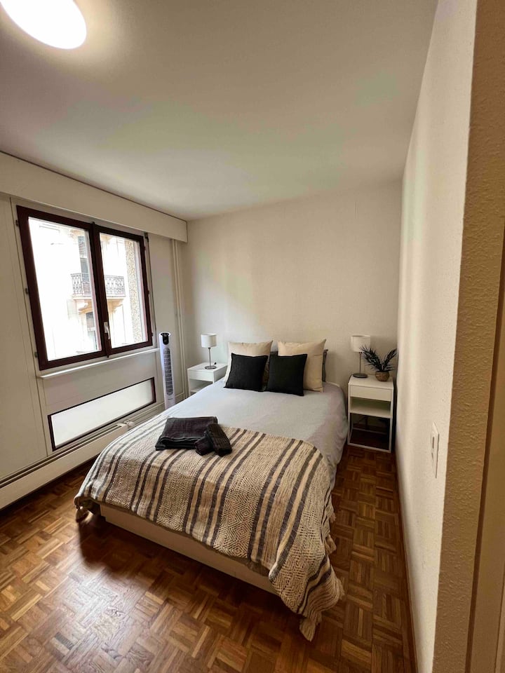 Fully Renovated And Equipped Studio Apartment! - Ginebra