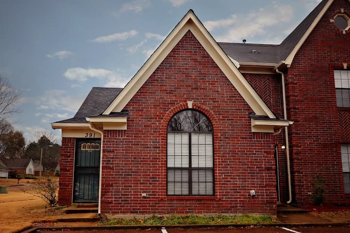 Cozy Townhouse In Memphis Suburb - Southaven, MS