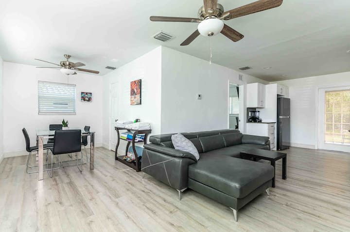 Beach Hop Getaway - Boca Raton, FL