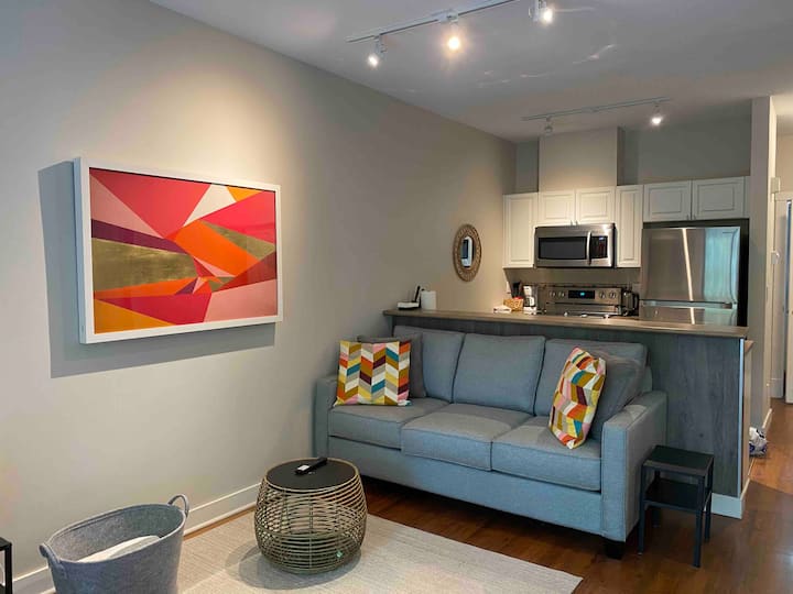 Superhost's Cozy Modern Townhouse - 威士拿