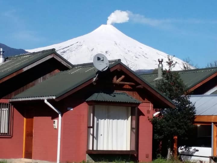 Cómoda Casa En La Ciudad De Pucón, - Pucón
