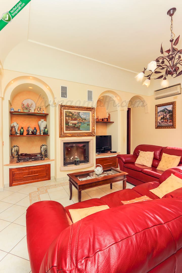 House Petra: Amalfi Centre, Fast Wifi And Ac. - Амальфи