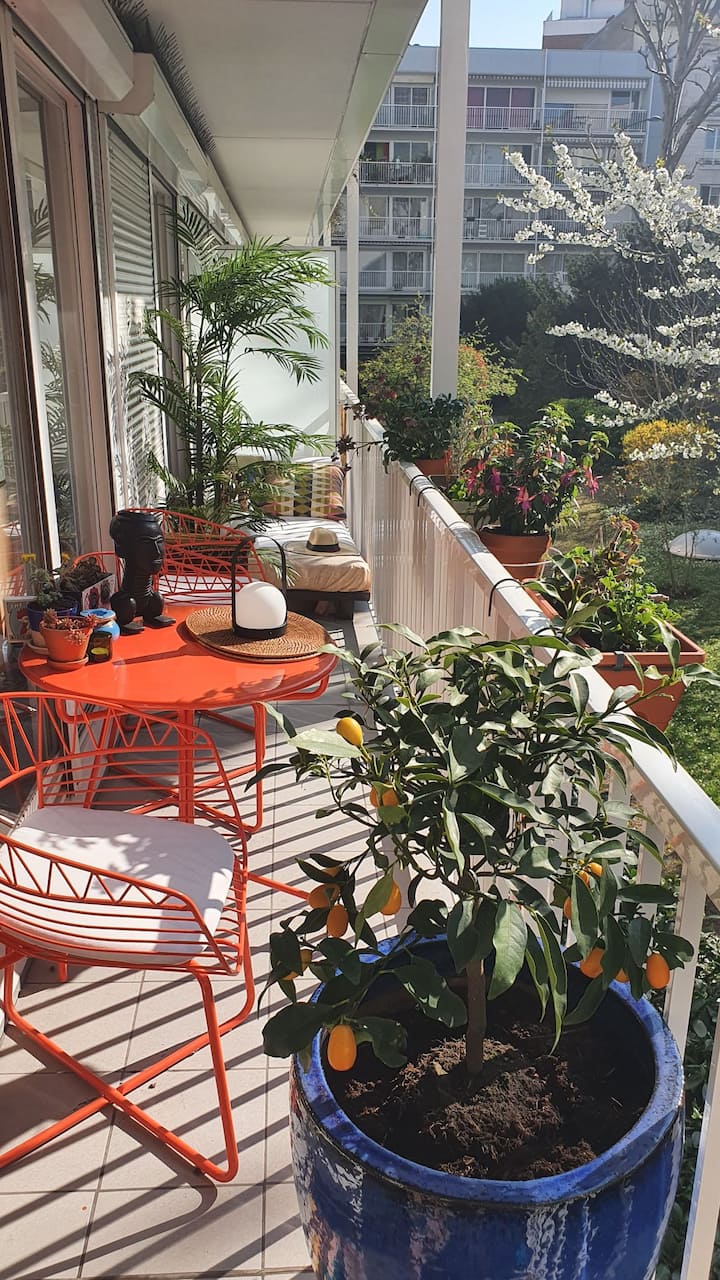 Lovely Sunny 1-bed Apartment With Amazing Balcony - Paris