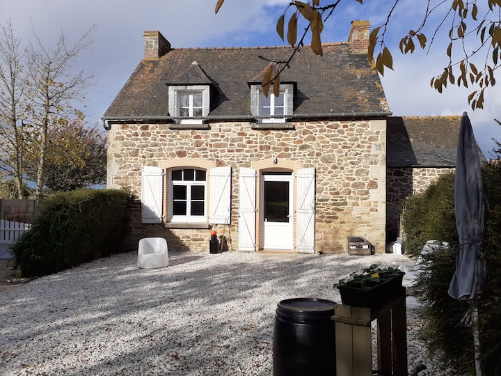 Chambre Dans Village Au Calme - Plancoët