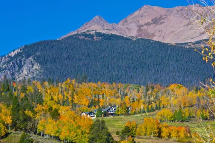 The Jewel of Ruby Ranch - Houses for Rent in Silverthorne, Colorado ...