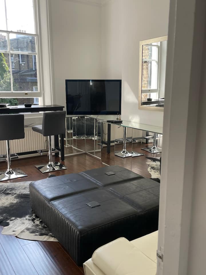 Stylish Chelsea 2b Flat-high Ceilings & Balcony - Chelsea