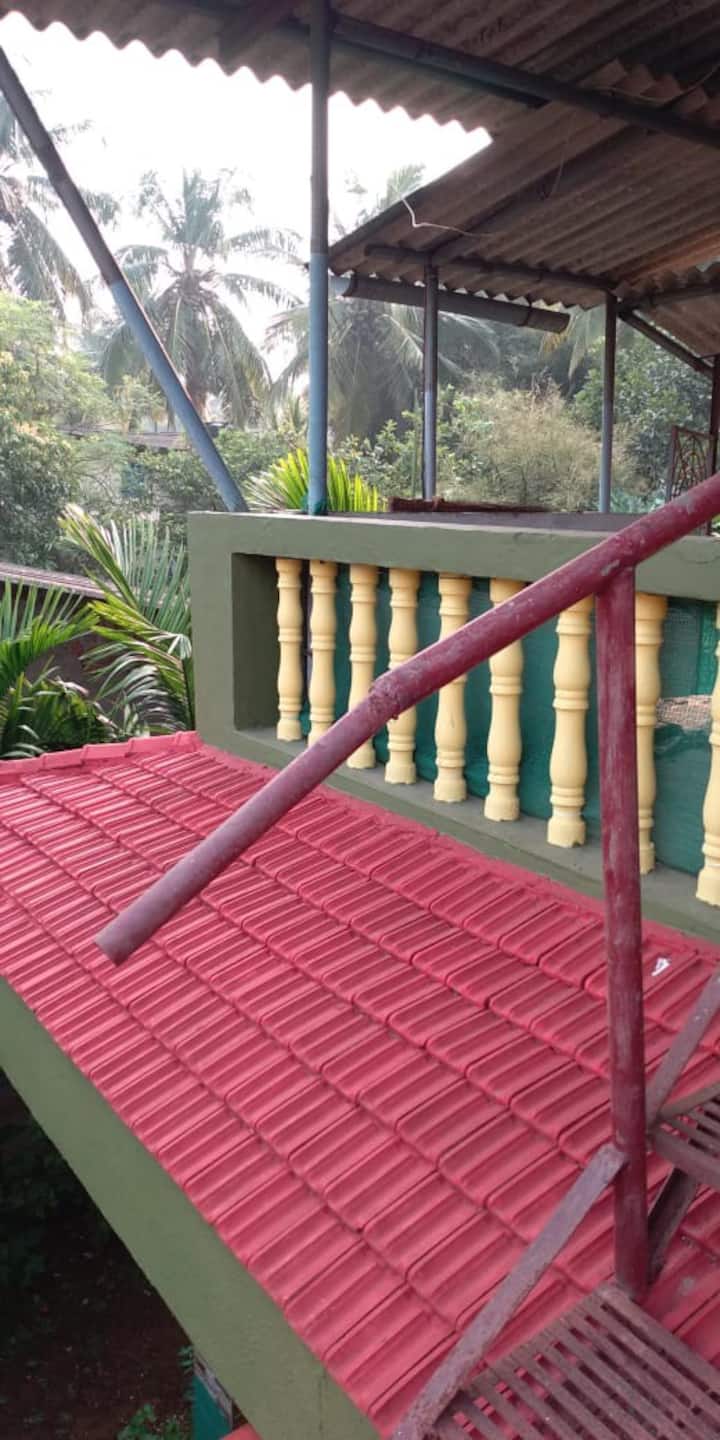 Swapnapurti Holiday Gold Room ( 1 Min To Beach) - Harihareshwar