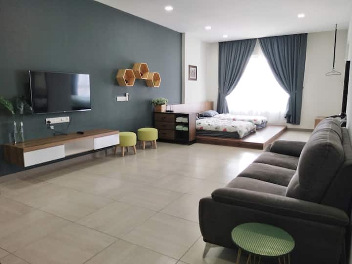 Octagon Family Suite#4 | Ipoh Town Center (5-7pax) - Ipoh