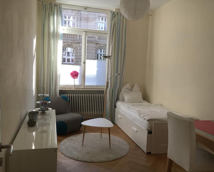 Altbau-zimmer Im Zentrum - Mannheim