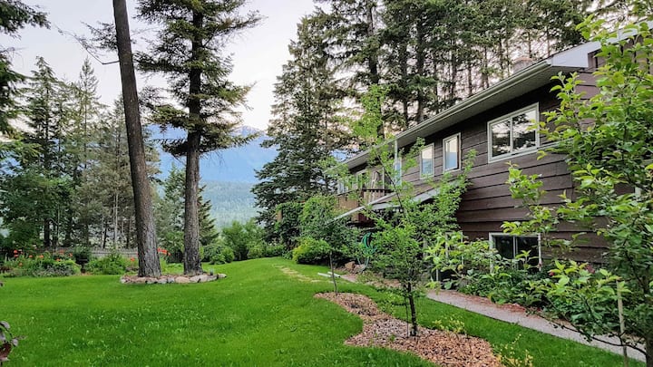 The Lookout - Private Guest Suite - Outdoor Sauna - Golden