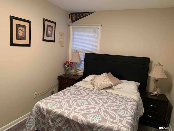 Rockville Metro Private Rm + Ba - Rockville, MD