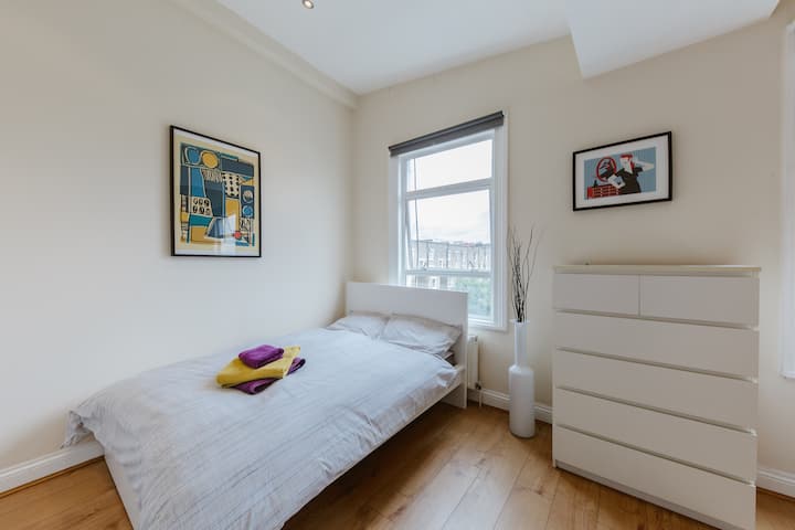 Great Studio Flat In Ladbroke Grove (156e) - Londres