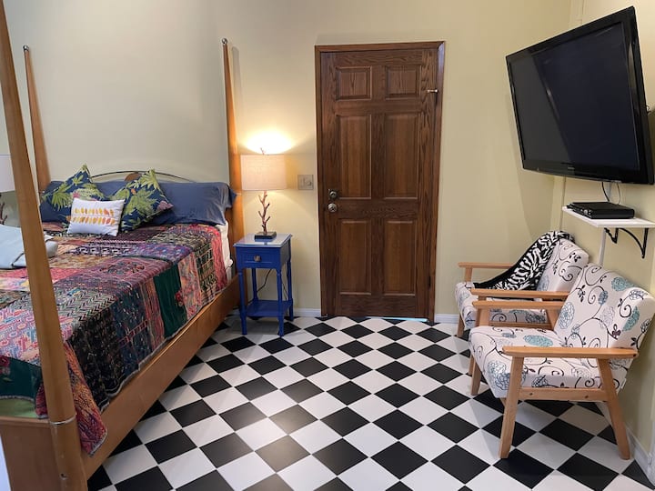 Cozy Private Room And Bathroom  Near San Diego - Escondido, CA