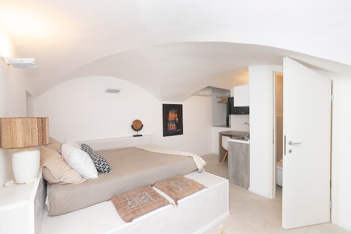 Design Heritage Studio Next To Strada Nuova - Genoa