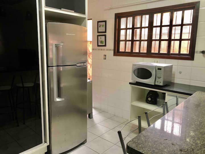 Casa Centro Bertioga Próximo à Praia - Bertioga