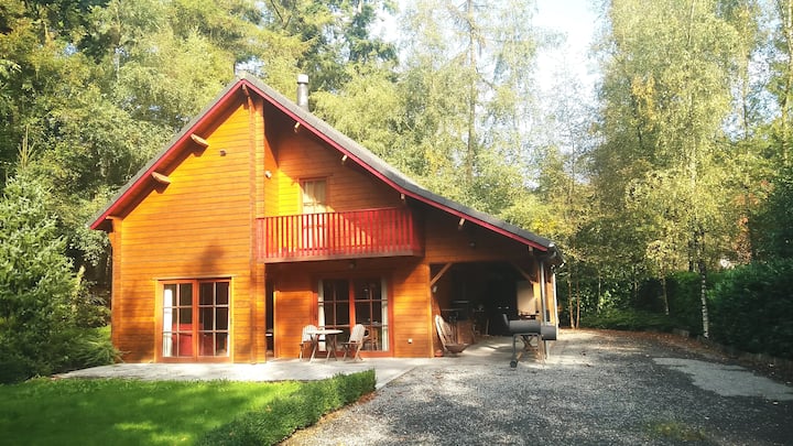 Chalet In The Woods - With Hottub For 6 - Aalter