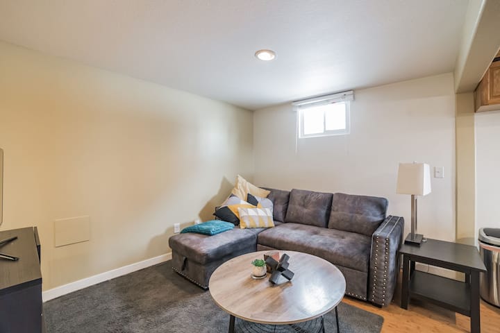 Denver Duplex-gateway To The Rockies - Denver, CO