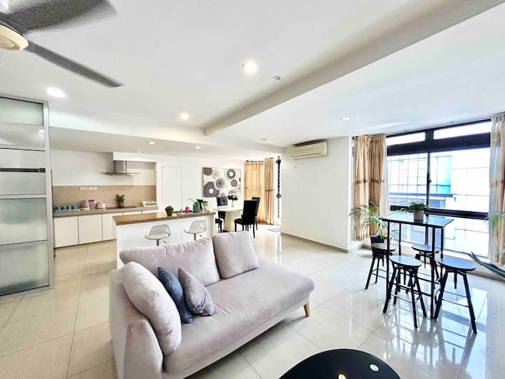 H18 • 50m Opposite Pavilion Entrance•fahrenheit88 - Kuala Lumpur