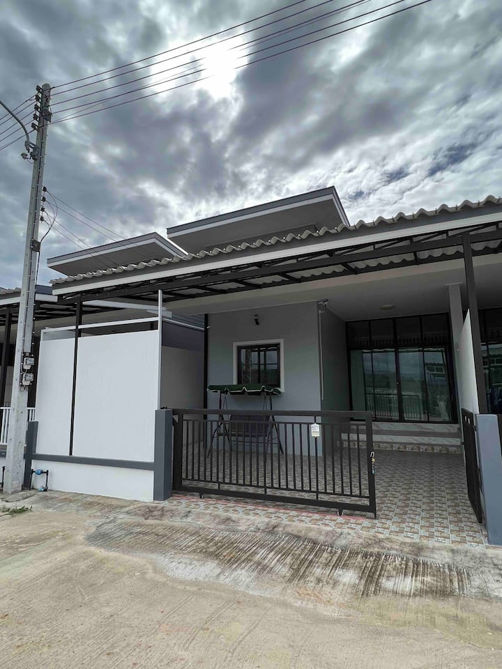 Kawin’s Tiny Home. - Prachuap Khiri Khan