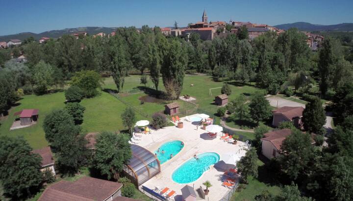 Chalet 4 Personnes Dans Petit Village Vacances - Saint-Affrique