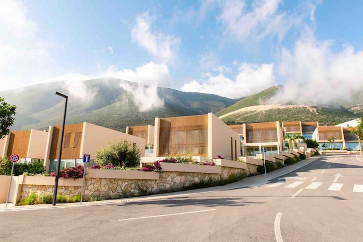 Rents-a-view 
Apartment@green Coast Resort,albania - Dhërmi