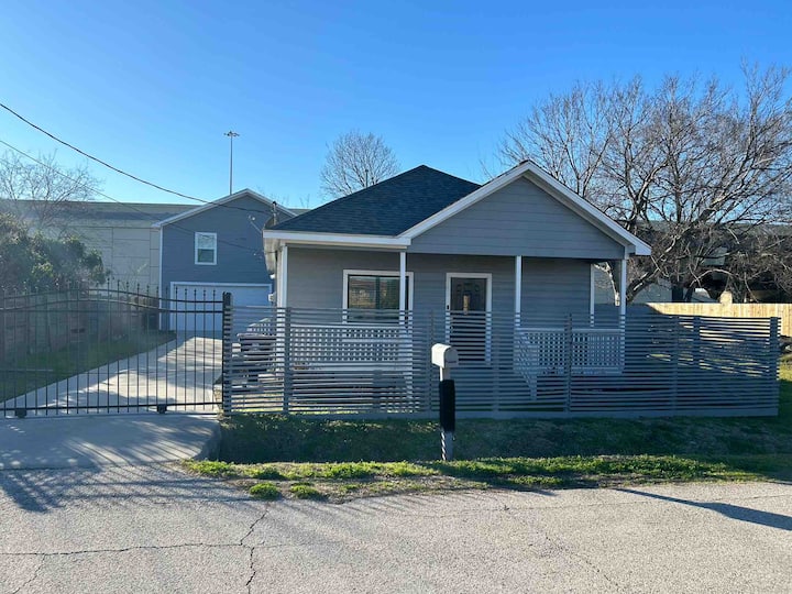 Home And Studio Apartment - Houston, TX