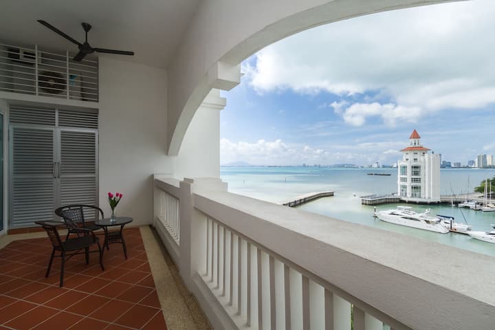 【Straits Quay】 Beachfront Strategic + Wi-fi - Tanjung Tokong