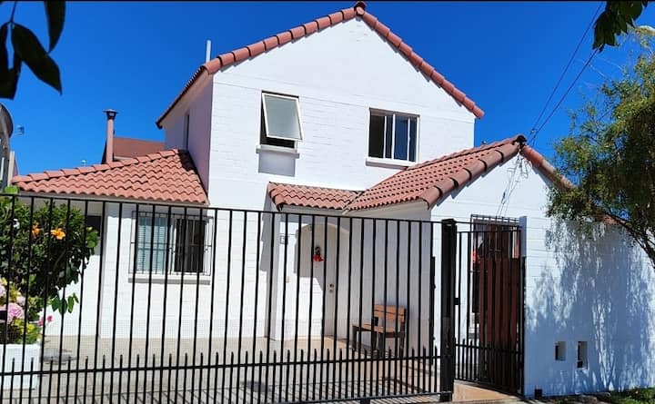 Comfortable And Safe House Y The City Town - La Serena