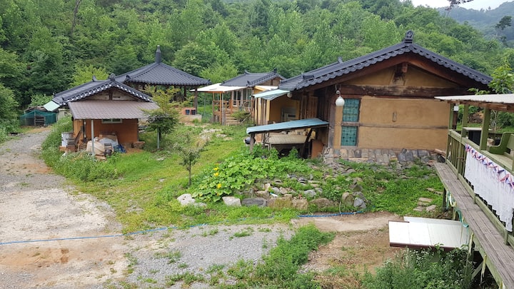 (사)국제온돌학회 인증관리 순황토구들방  치유 명상 독서 격리 찜질방 불멍 - 진천읍