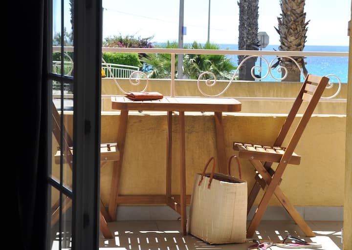 Appartement 2 Personnes  Avec Vue Mer. La Ciotat - La Ciotat