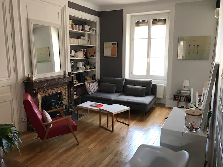 Beau Dernier éTage Avec Balcon - Lyon