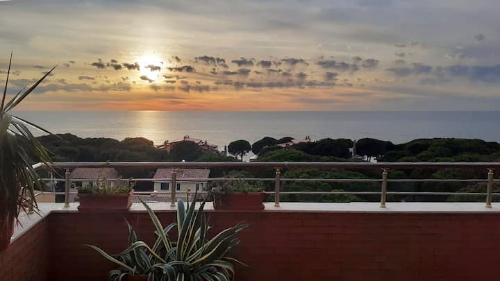 Sea Rooftop Apartment - Albania