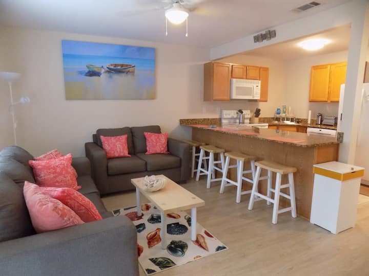 Furnished One Bedroom Next To Keesler - Biloxi, MS