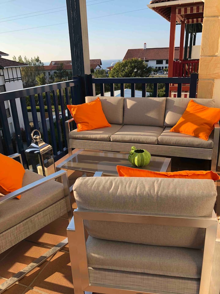 Bel Appartement Proche Plage Avec Piscine/parking - Urrugne