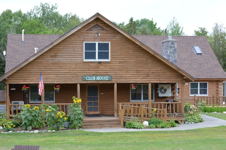 Moosehead Cottage Resort Greenville Me - Greenville, ME