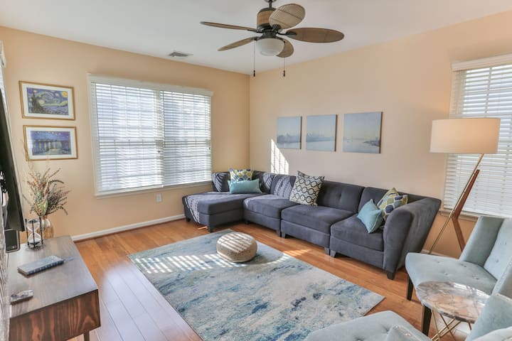 Beach House + Pool Table +Walk To Beach! - Atlantic City