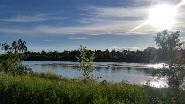 Hidden Gem In Scenic Holiday Park - Saskatoon
