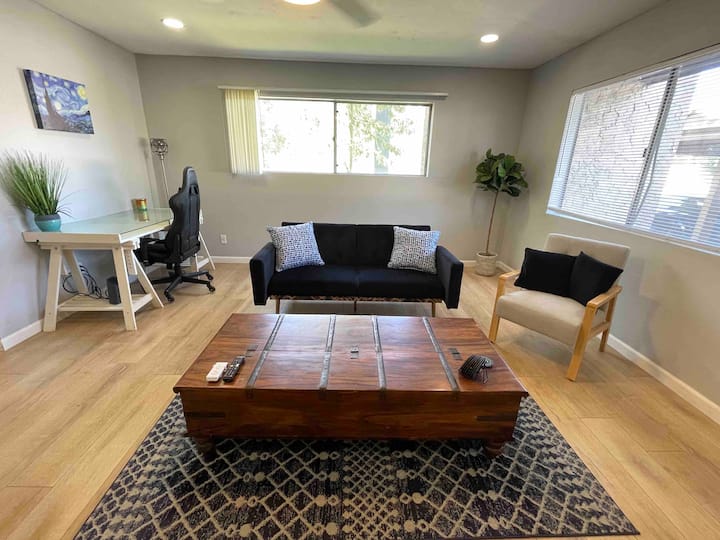 Prime Location! Steps To Asu, Mill, Whole Foods - Tempe, AZ