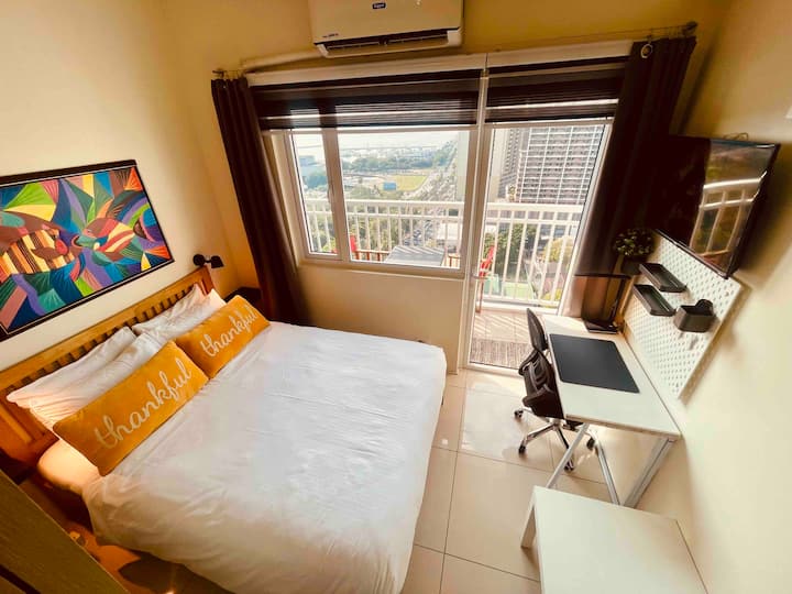 Manila Bay Sunsets - Cozy, Charming And Modern - Pasay