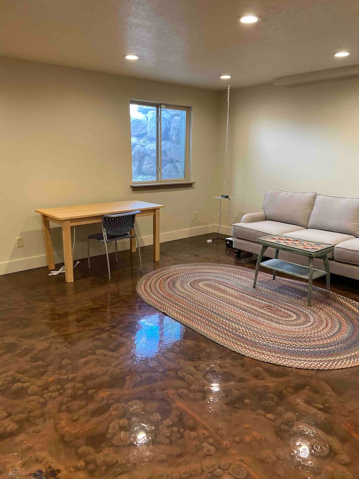 Spacious Lower Level Living. Separate Entry. - Logan, UT