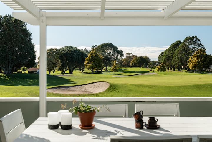 15th Green Hideaway! - 陶朗加