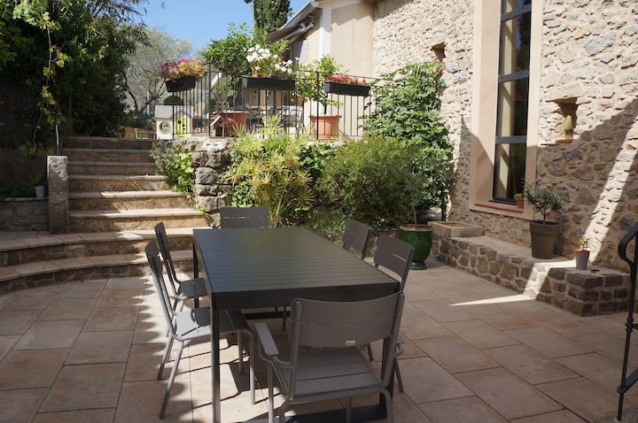 Magnifique Mas De 250m2 Au Pied Des Cevennes - Alès