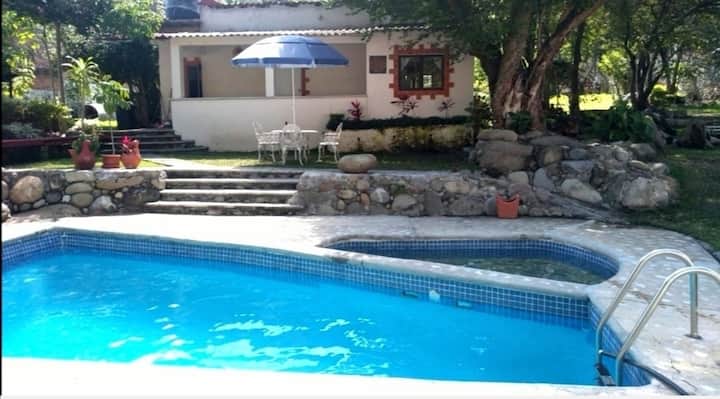 Quinta Con Opción De Aire Acondicionado Y Caldera - Cuernavaca