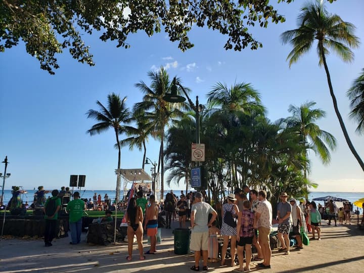 Cozy & Comfortable In The Heart Of Waikiki, Studio - Honolulu, HI