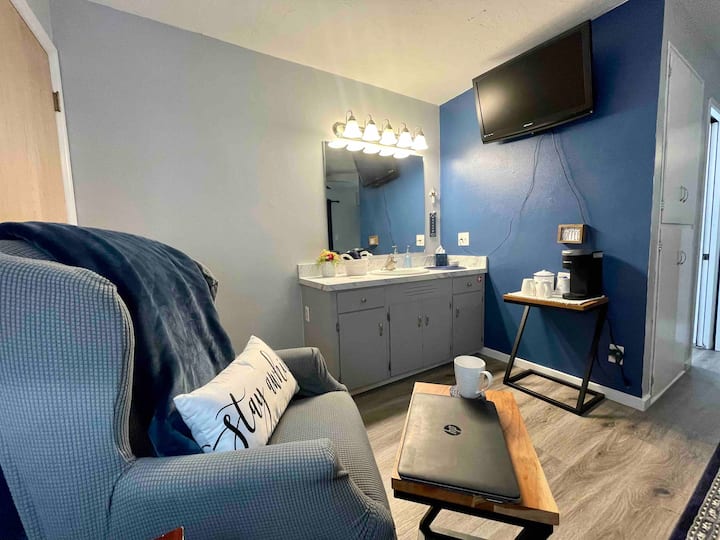 Cozy Private Room Near The Airport - Eugene, OR