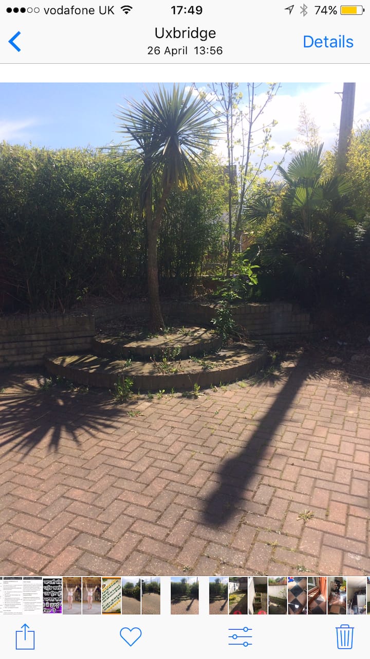 Spacious 6 Bedroom House Available - London Heathrow Airport (LHR)