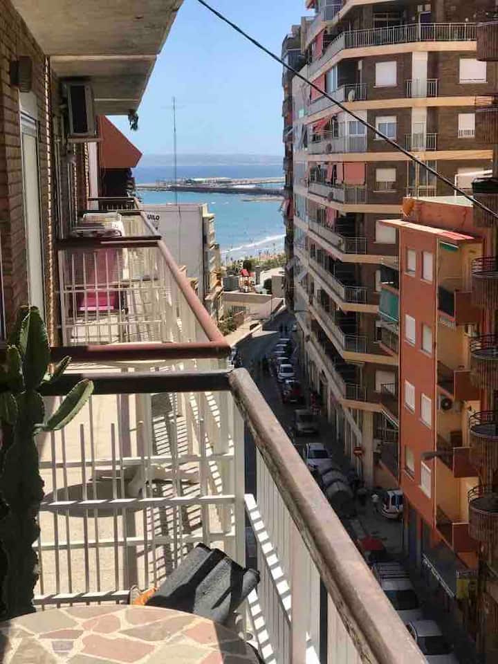 Apartments By The Sea In The City Center - Alicante