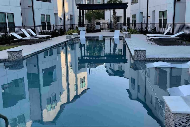 Comfortable Private Suite In The Med Center - Houston, TX